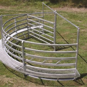 4 Arm Spear Trap (Cattle 4 Arm) - Budget Steel